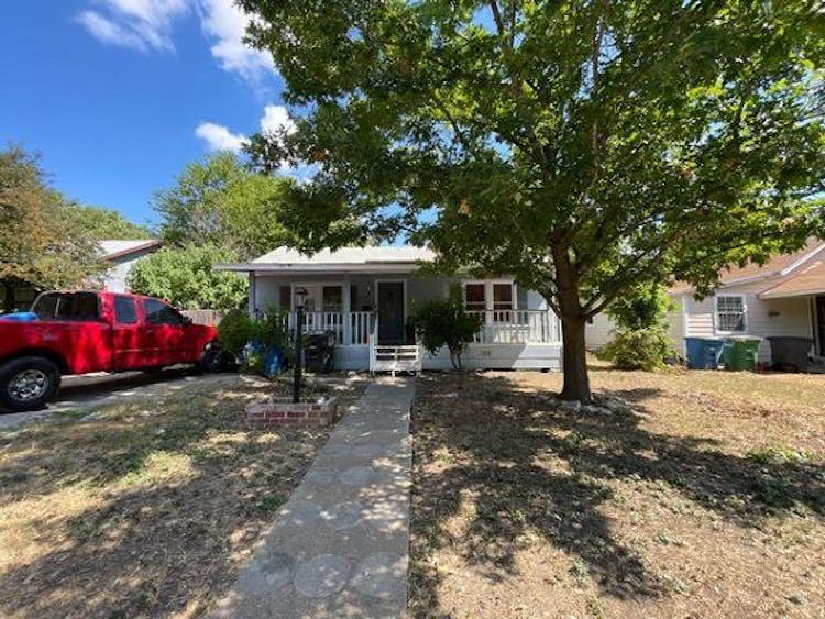 1625 Santa Barbara, San Antonio, TX 78201, Bexar County | Auction.com