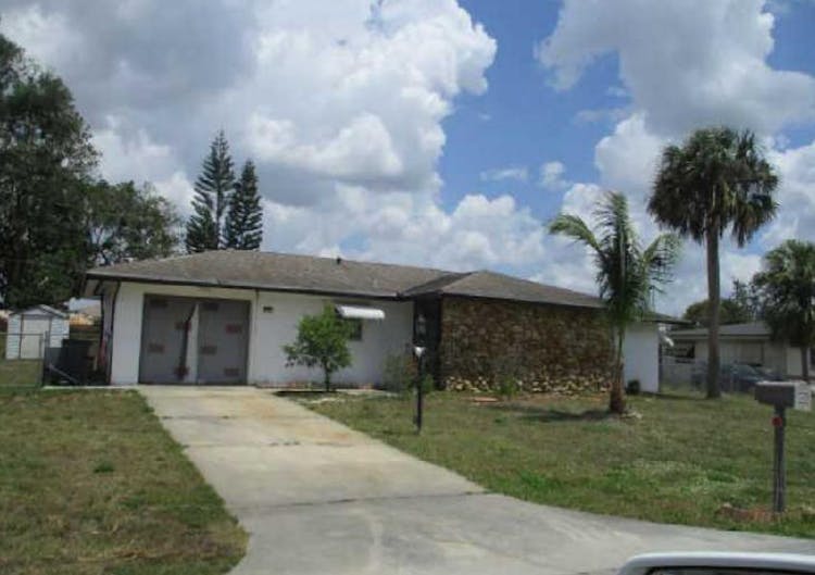 1506 Canal St, Lehigh Acres, FL 33936, Hendry County | Auction.com