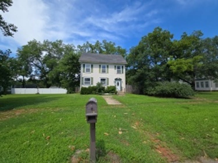 208 S Wood St, Caney, KS 67333, Montgomery County | Auction.com