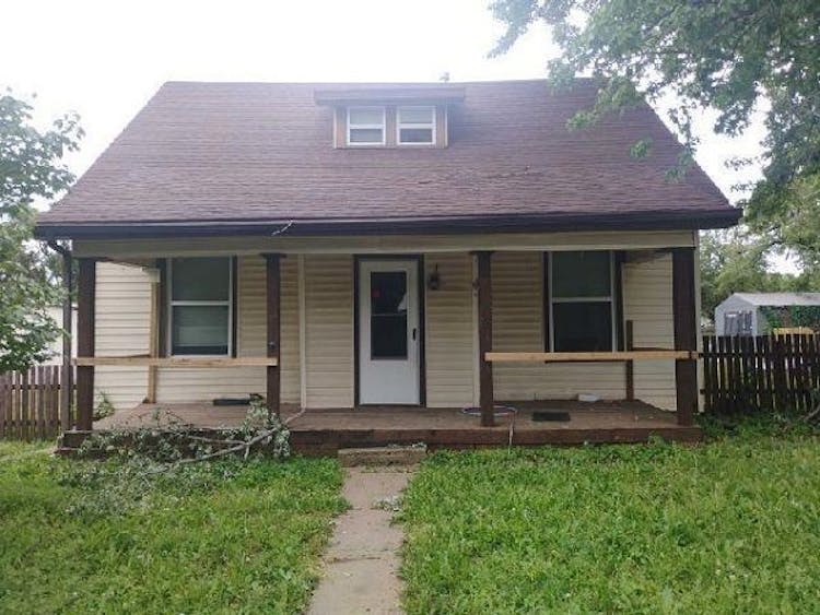 209 W Carr Ave, El Dorado, KS 67042, Butler County | Auction.com
