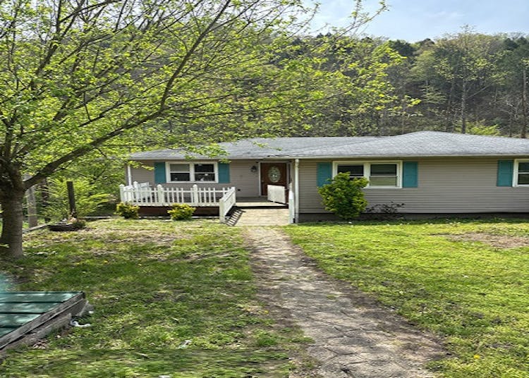 234 Daystar Rd, Delbarton, WV 25670, Mingo County | Auction.com