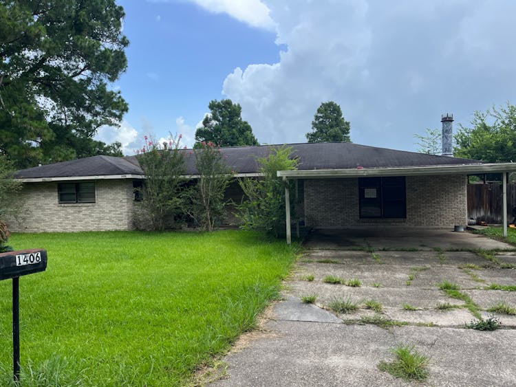 1406 S Stacey Ave, Gonzales, LA 70737, Ascension County | Auction.com