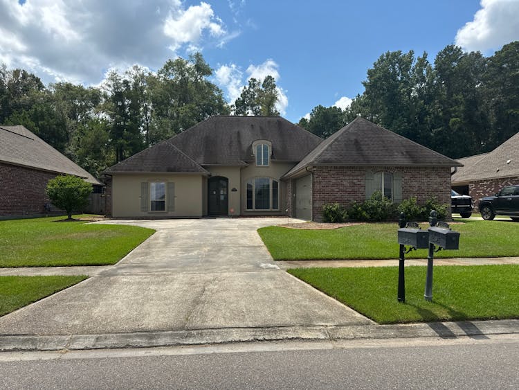 13348 Williamsburg Dr, Walker, LA 70785, Livingston County | Auction.com