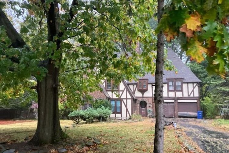 15705 Oakhill Rd, East Cleveland, OH 44112, Cuyahoga County | Auction.com