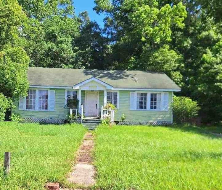 2912 Brossett St, Mobile, AL 36606, Mobile County | Auction.com