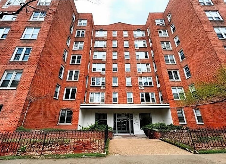 2385 BARKER AVE. Apt. LB, Bronx, NY 10467, Bronx County | Auction.com