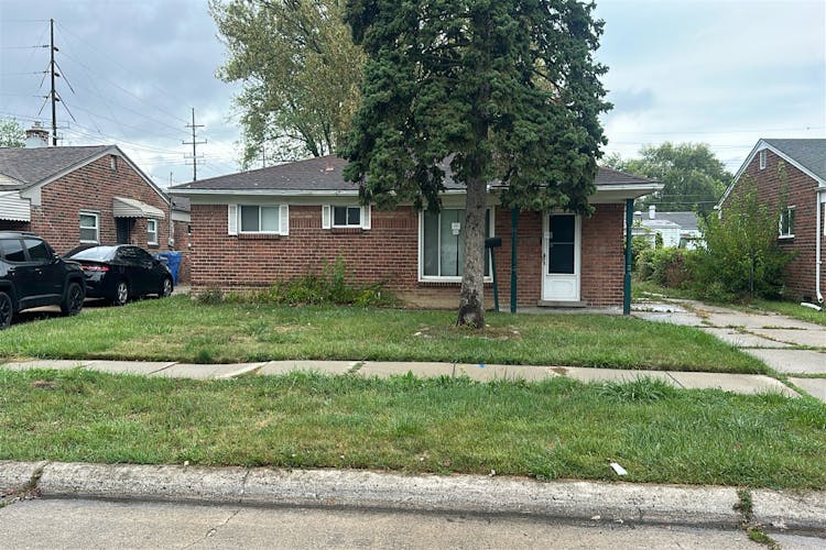 21715 Dexter Ct, Warren, MI 48089, Macomb County | Auction.com