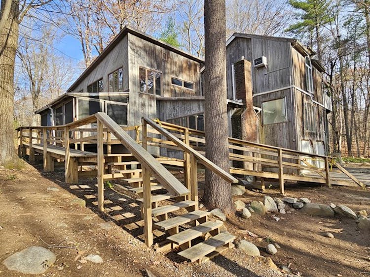 16 Juckett Hl Dr, Belchertown, MA 01007, Hampshire County | Auction.com