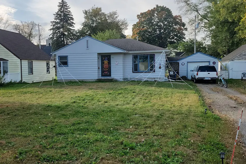 511 5th Ave W, Ellendale, MN 56026, Steele County | Auction.com