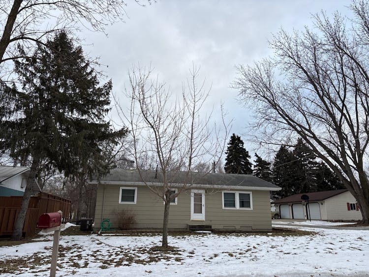 106 N Loomis St, Ghent, MN 56239, Lyon County | Auction.com