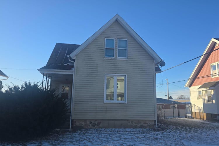 709 St. Paul St., Kiel, WI 53042, Manitowoc County | Auction.com