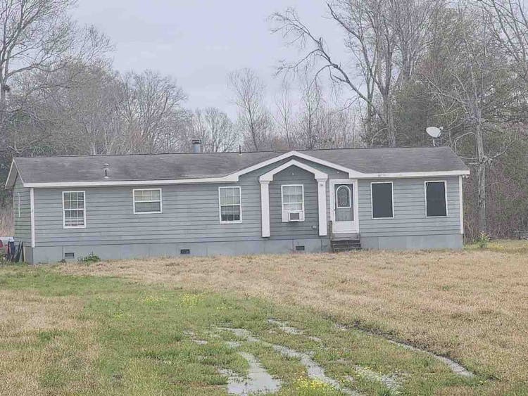 1536 Beaugh St, Church Point, LA 70525, Acadia County | Auction.com