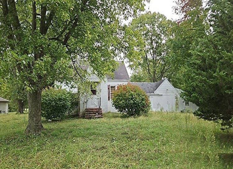 14322 Memory Ln, Mount Vernon, IL 62864, Jefferson County | Auction.com