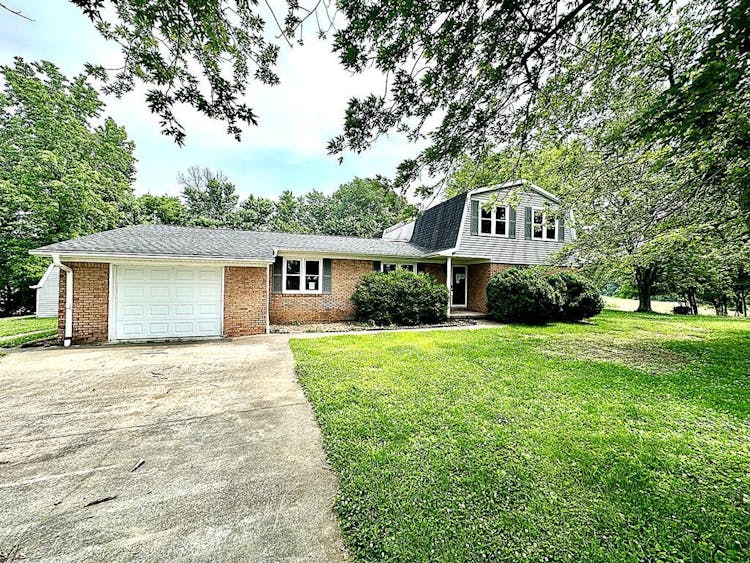 160 Rail Lake Dr, Slaughters, KY 42456, Hopkins County | Auction.com