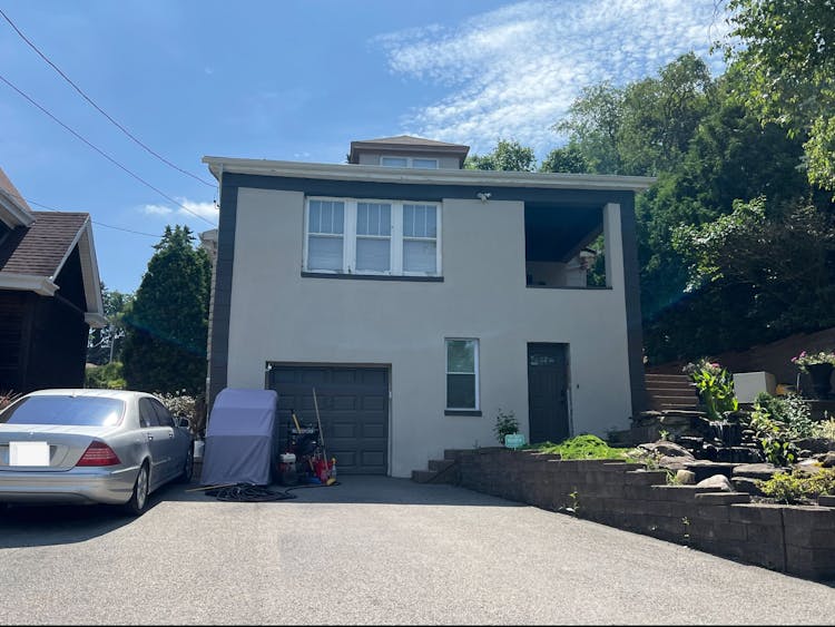 886 Heckler Drive, Pittsburgh, PA 15220, Allegheny County | Auction.com